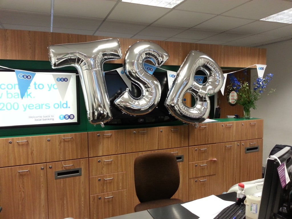 TSB Bank come to Cardiff - Cardiff Balloons