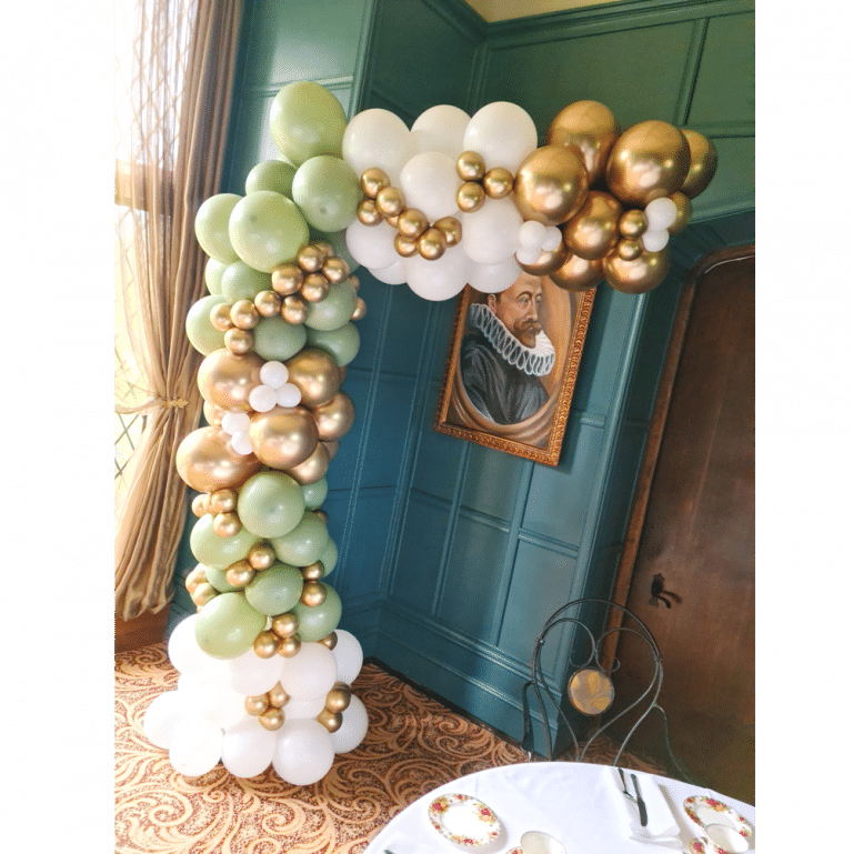 Organic Demi Arch | Cardiff Balloons | Professional Balloon Artists